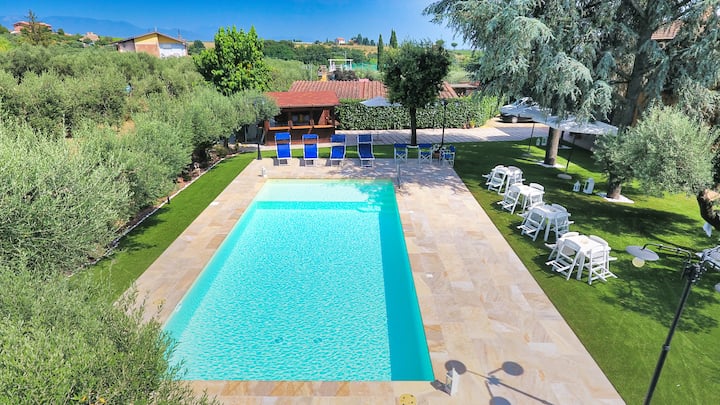 "Autumn" Room - Pool View - Aprilia
