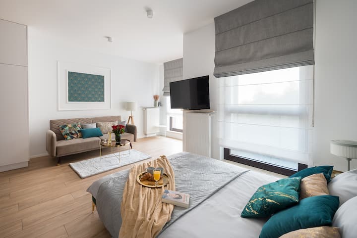 Metropolitan Studio | Garage | Balcony | Metro Bus - Varsovie