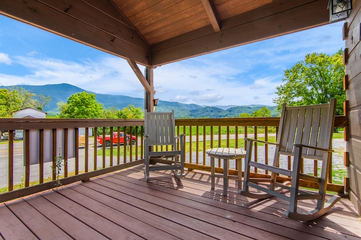 Calvery-tiny Home (Near Pigeon Forge) - Townsend, TN