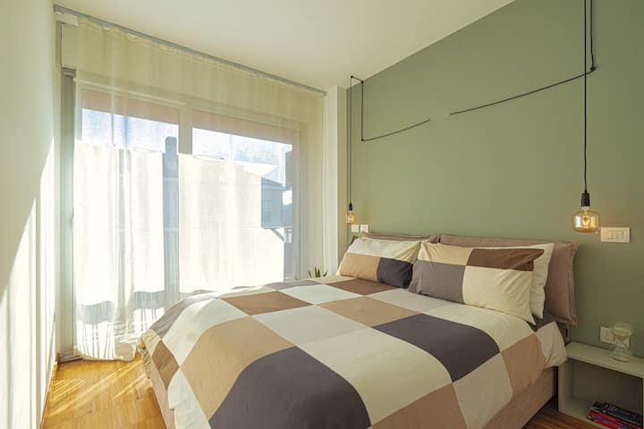 [Duomo 15 Min] Design Apartment - Balcony - Wifi - Milão