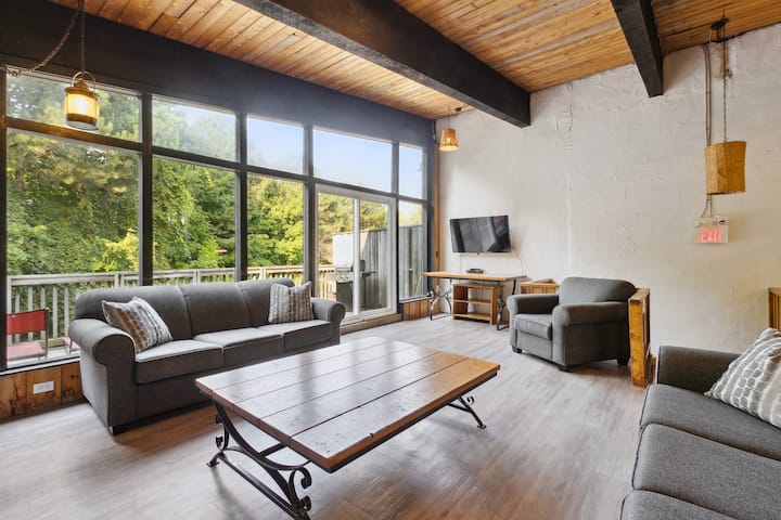 Classic Birch View Chalet, Minutes To Village - Town Of The Blue Mountains