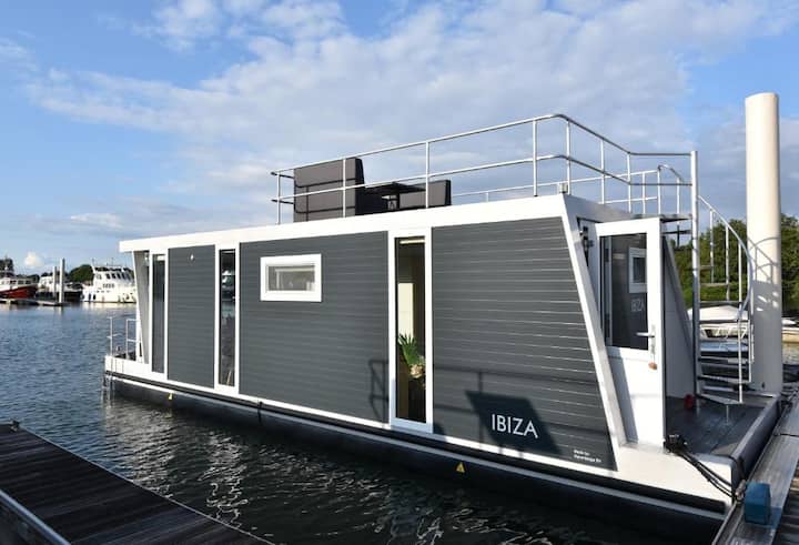 Ibiza | Cozy Houseboat In Maastricht | 4 Guests - Maastricht