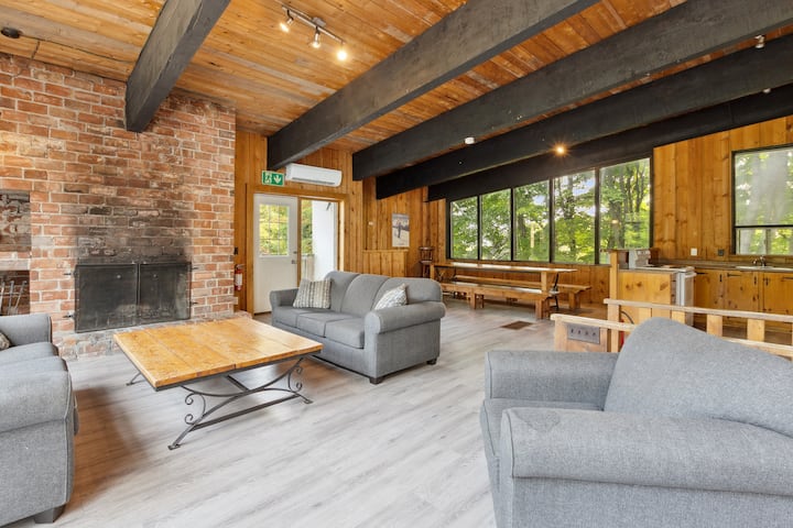 Birch Hollows Lodge: Sleeps 16 + Minutes To Blue - Collingwood