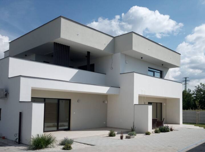 Three Diamonds Residence #1 Luxury With 2 Bedrooms - Dunajská Streda