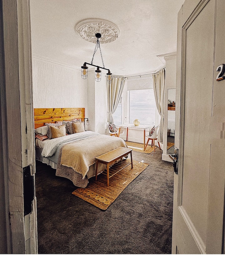 Môr Heli Guest House - Room 2 - Criccieth