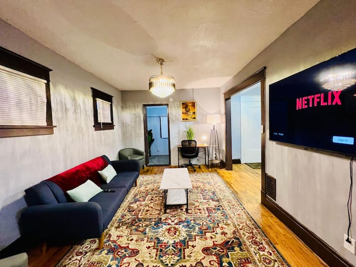 Modern 4br Home Near Hospital + Ev Charger! - Buffalo, NY