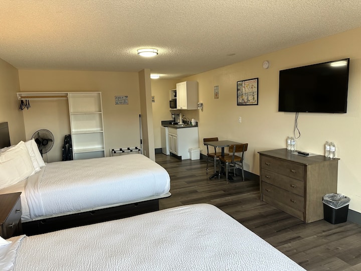 Dbl Queen Studio W/ Kitchenette - Long Beach, WA