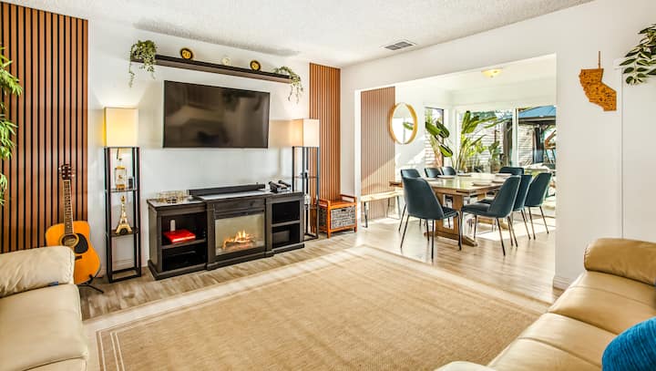 Scenic Views Pool/spa/bbq/karaoke/games No Parties - San Bernardino, CA