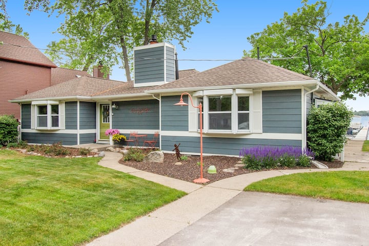 Jump In The Lake! Portage Lake Home - Pinckney Recreation Area, Pinckney