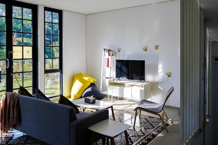 4br Pet Friendly W/ Pet's Room & Backyard - Bandung