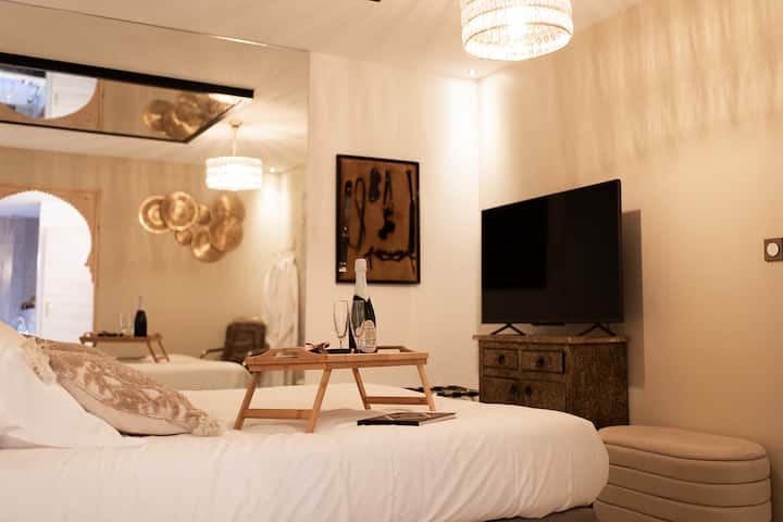 Love Room Dubaï & Balnéo - Anjou
