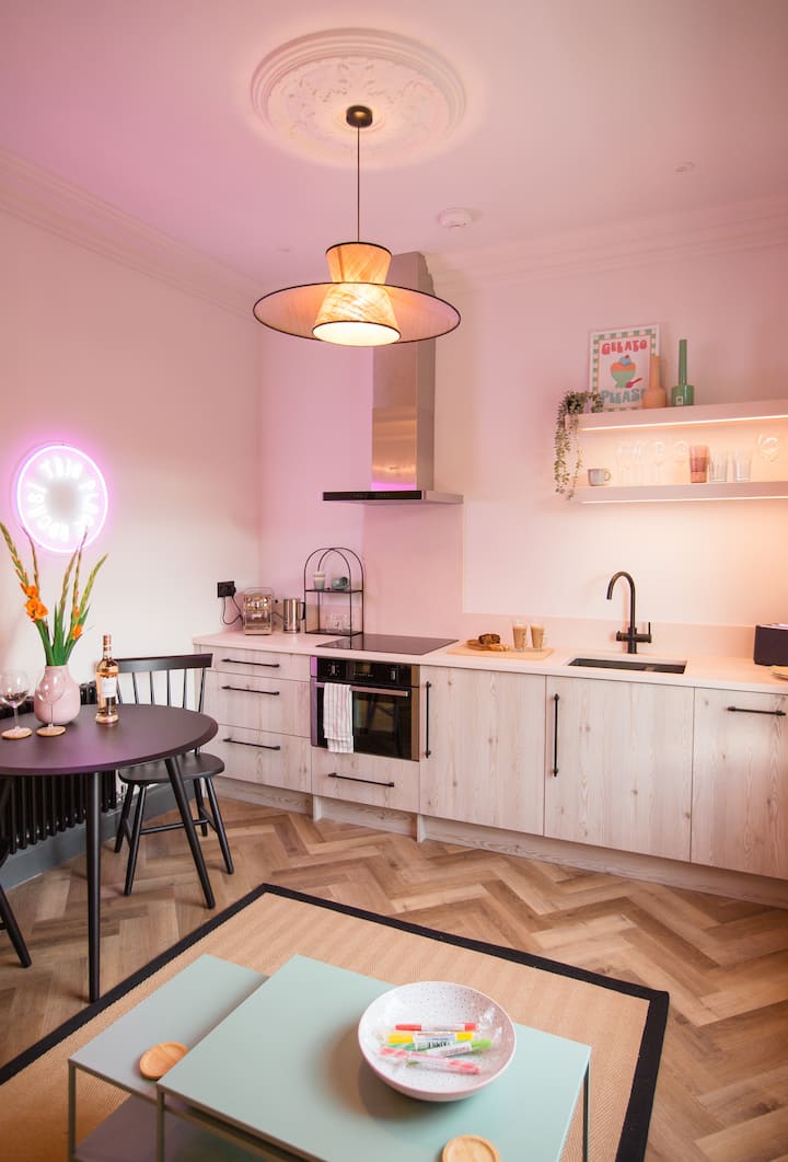 Pink Apartment, Whitby, Yorkshire Coast - Whitby