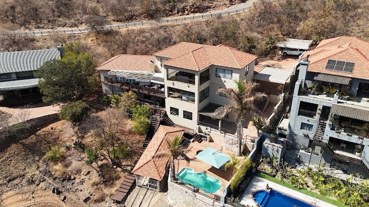 Khenjadji At Fish Eagle Bay - Bela-Bela