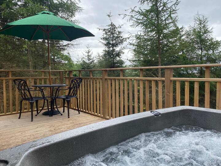 Conker Lodge With Hot Tub - Cupar
