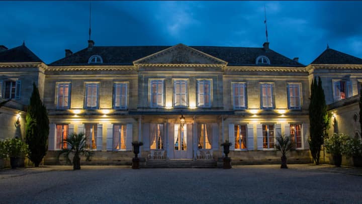 Château Au Bord De La Garonne - Bordeaux