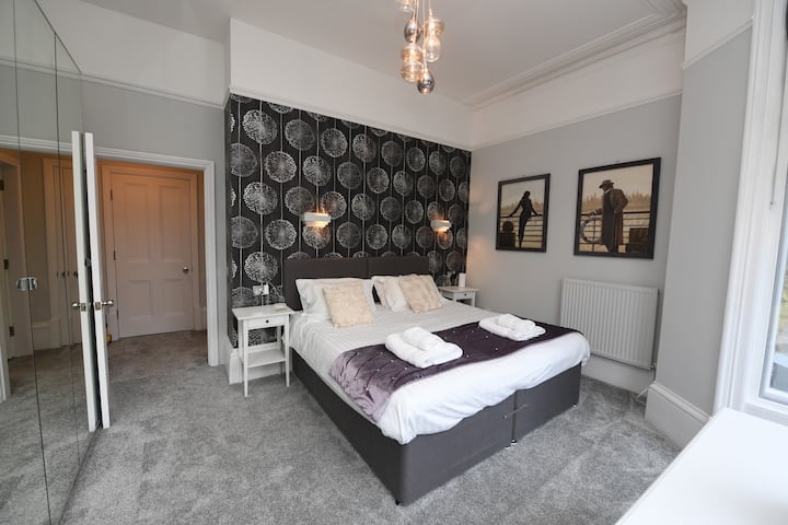 Harrogate Central Suite - Garden - Conservatory - Knaresborough