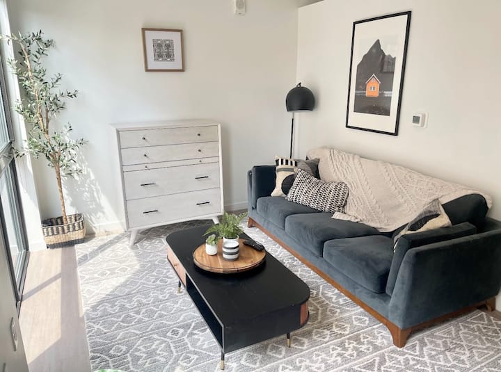 Cozy Dtwn Apt W/pool & Free Parking On Mass Ave! - University Heights – Indianapolis
