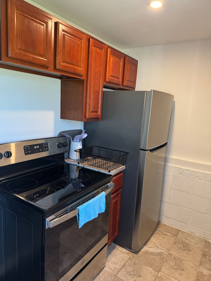 Studio /1 Bedroom - Menlo Park, CA