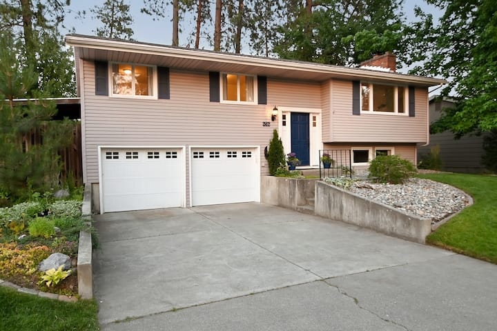 Windsor House! New Host Home Special! - Spokane, WA