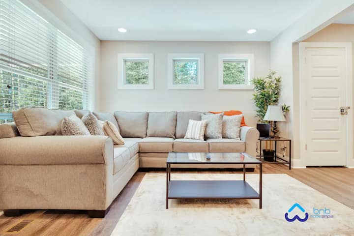 Spacious 4br Marietta Home Near Braves - Marietta, GA