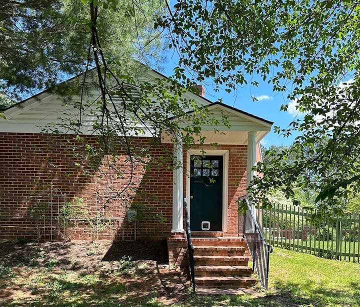 Charming Farm Stay In Middleburg - Middleburg, VA