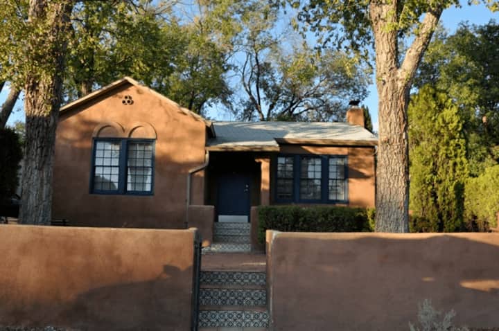 Campus House - Albuquerque, NM