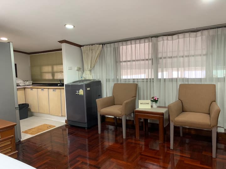 Sethiwan Park Luxury Apt #1a On Sukhumvit Rd. - Bangkok