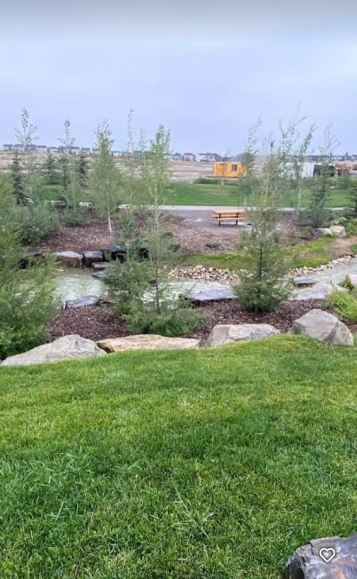 Airdrie One Bed - Manor Bayview - Airdrie