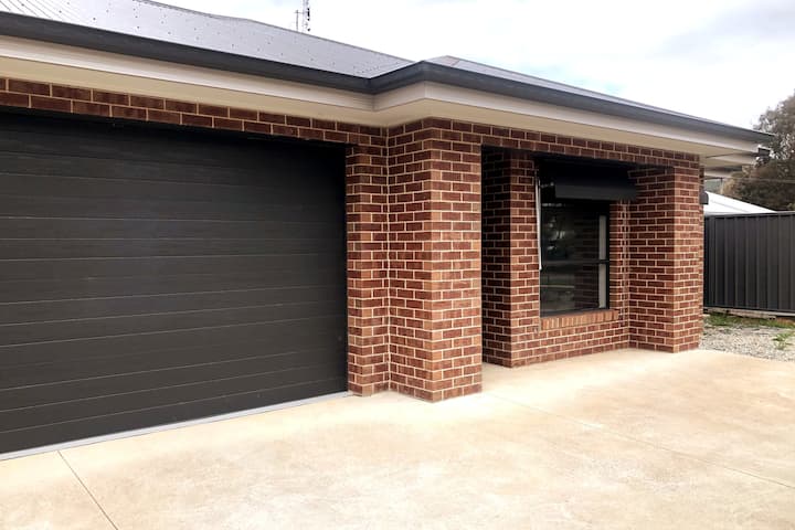 Mountain Breeze - Myrtleford