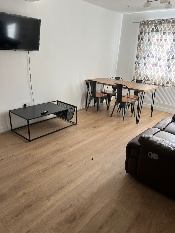 Headsonbedromford3bedrooms House - 브렌트우드