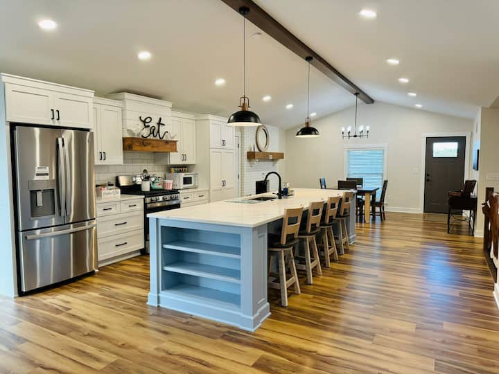 Stylish Home With Sauna & Views - 俄亥俄州, 柏林