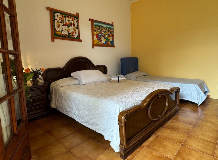 Beautiful Room At Villa Amante - Linguaglossa