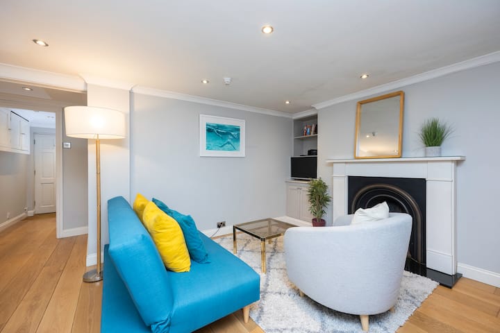Regency Square Seaside Apartment | Pass The Keys - 호베