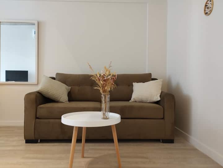 Comodo Y Luminoso Loft  A Pasos De La Rural - Buenos Aires