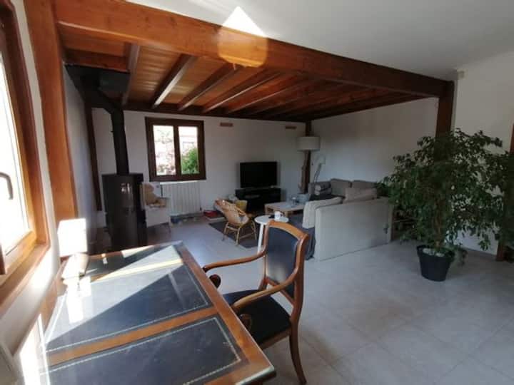 Maison Spacieuse à 2 Pas Du Lycée Et Du Collège - Divonne-les-Bains