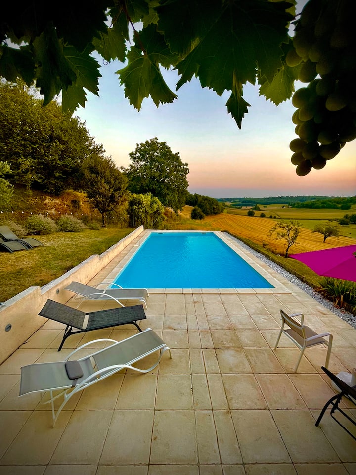 Fabulous Views At Les Vallées. - Aubeterre-sur-Dronne