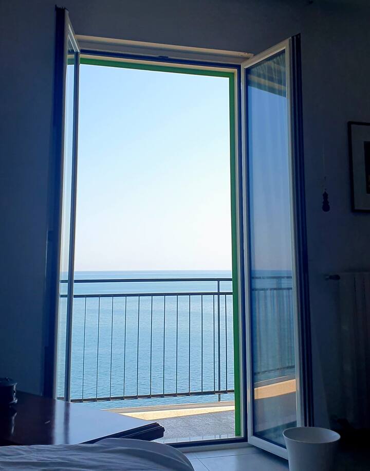 Tra Mare E Cielo - Giovinazzo