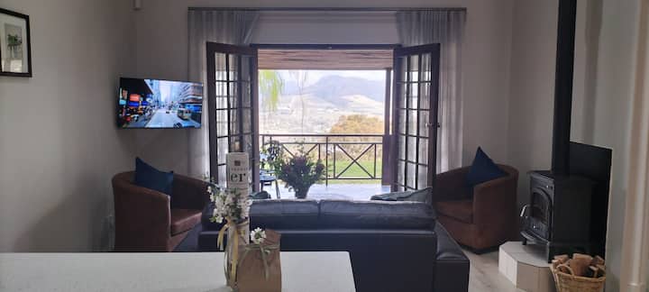 Montmartre C1 Luxury With A View - Franschhoek