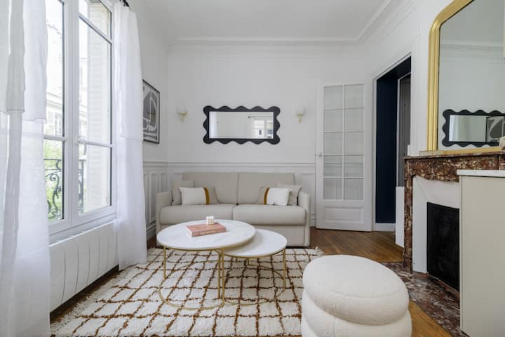 New Snug Flat In The Heart Of Le Heart Marais - Paris