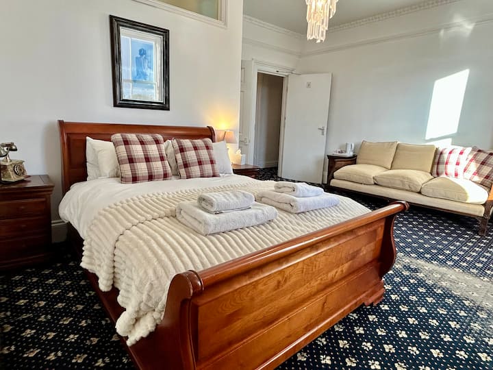Clarence Quarters Room 2 En-suite With Sea Views - Portsmouth