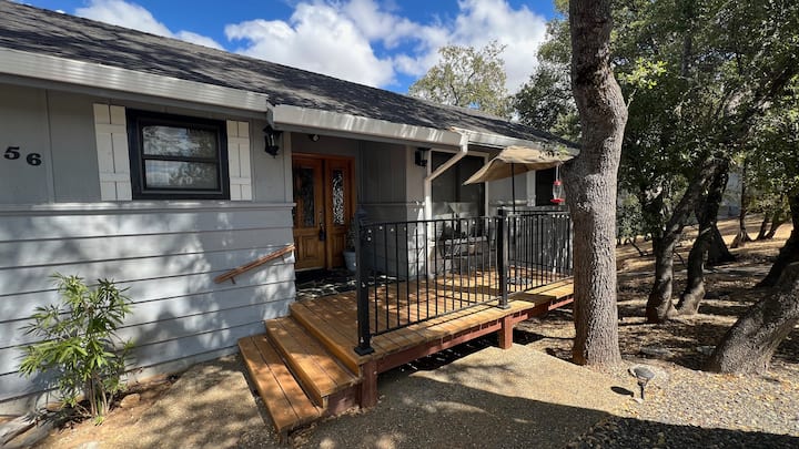 Cloud's Rest Cabin *Pets Ok/early In/late Out* - Groveland, CA