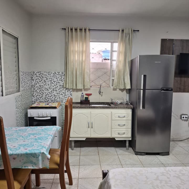 Kitnet Com Wi-fi E Tv Smart. - Sorocaba