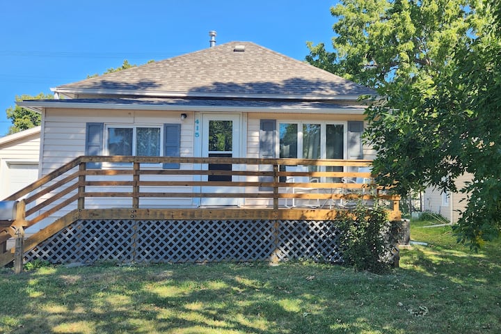 The Nest Cottage - Kearney, NE
