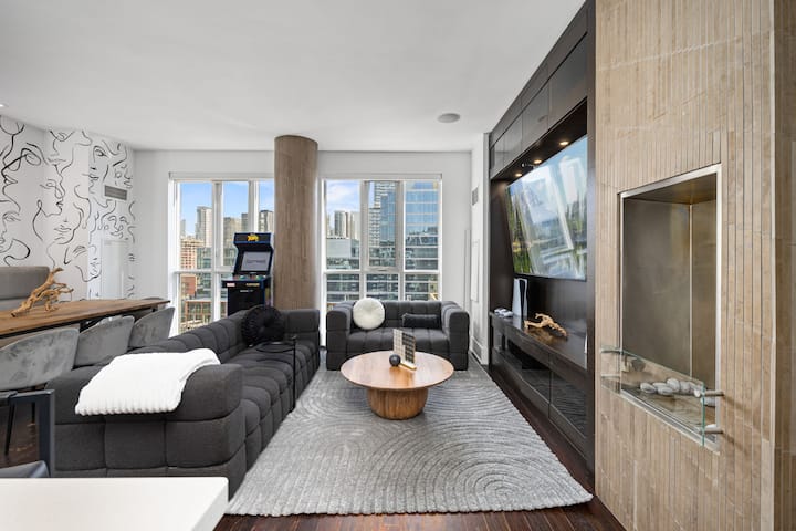 Parc Loft|penthouse W/4bd-wfh-ps5-cn Tower Views - Toronto