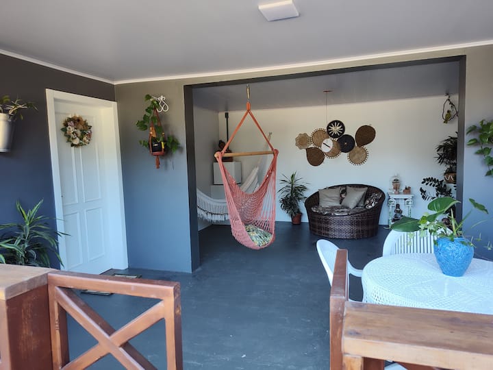 Suíte Acolhedora Com Café Da Manhã • Petfriendly - Campo Alegre