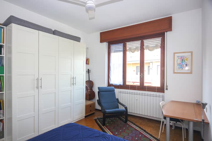 Stanza Singola E Bagno/doccia Privato - Cambiago