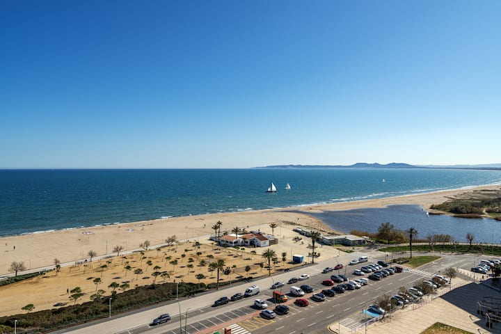 Piso Ideal Para Una Familia. - Empuriabrava