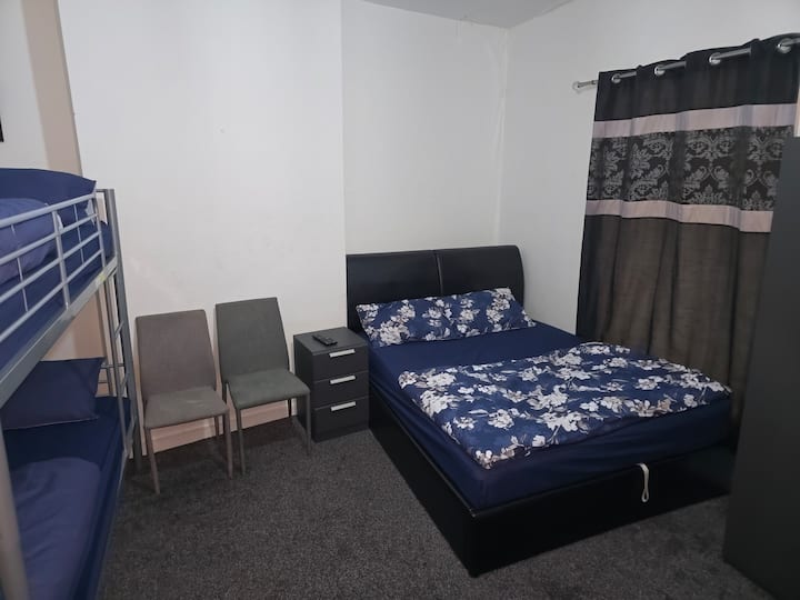 Room In Manchester - Stockport