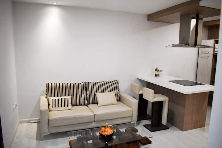 Encantador Departamento Cuenca - Cuenca