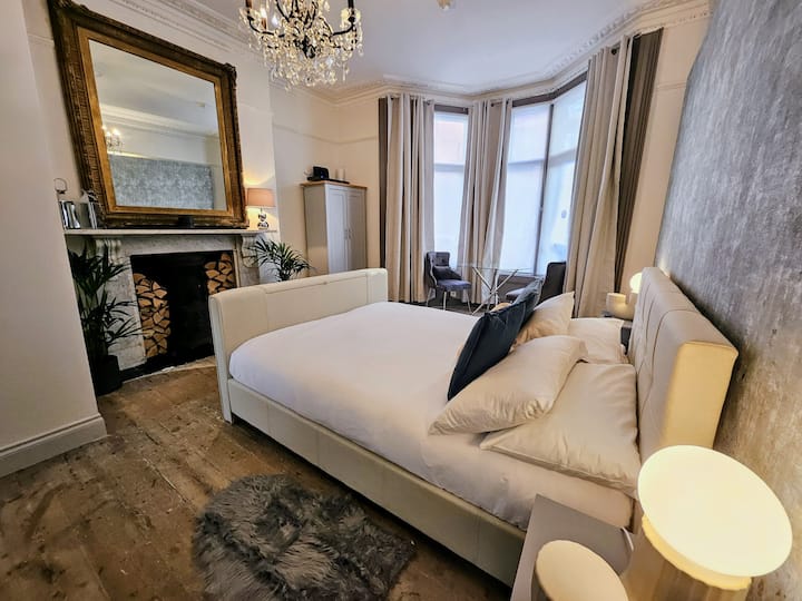 Innit Marina 2 - King Studio - Brighton and Hove